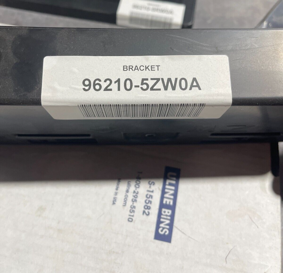 Nissan/INFINITI 96210-5ZW0A License Plate Bracket | eBay