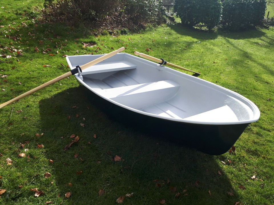 7 1/2' Dinghy - Pond/ Lake Boat - Small Rowing Boat - Fishing Dinghy ...