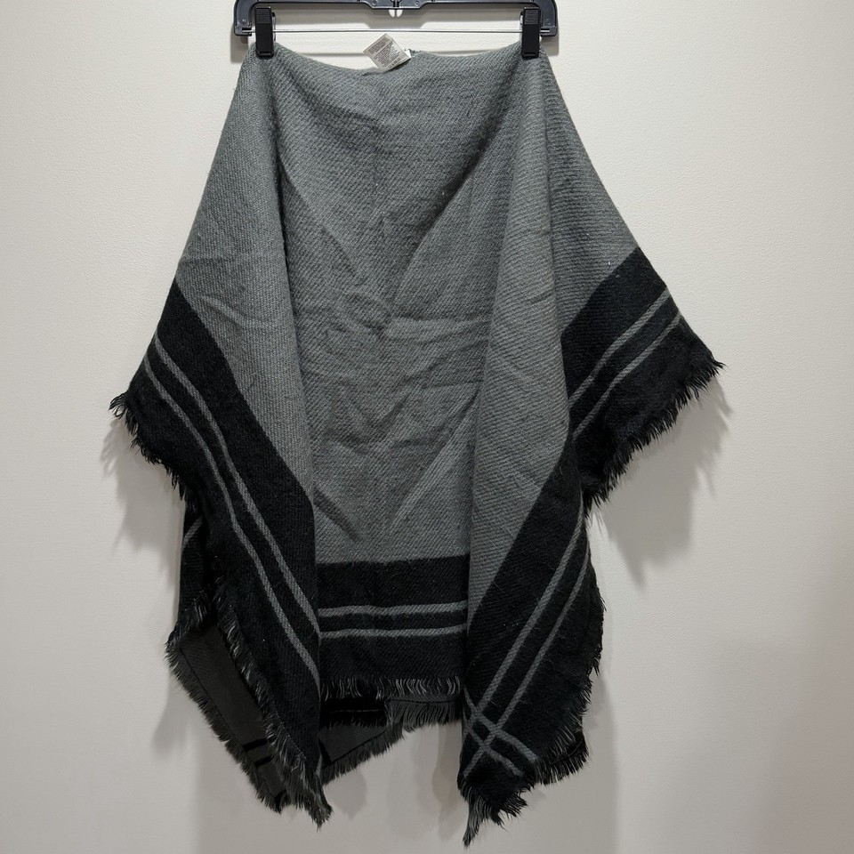 Woolrich Women’s Reversible Poncho Cape Wrap Shawl Black Gray Fringe ...