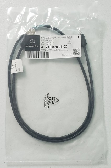 OEM Mercedes-Benz Media Interface iPhone Lightning Charger Cable ...