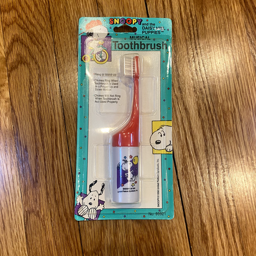 Peanuts Snoopy Musical Toothbrush in Package c 1958 UFS Danara ...