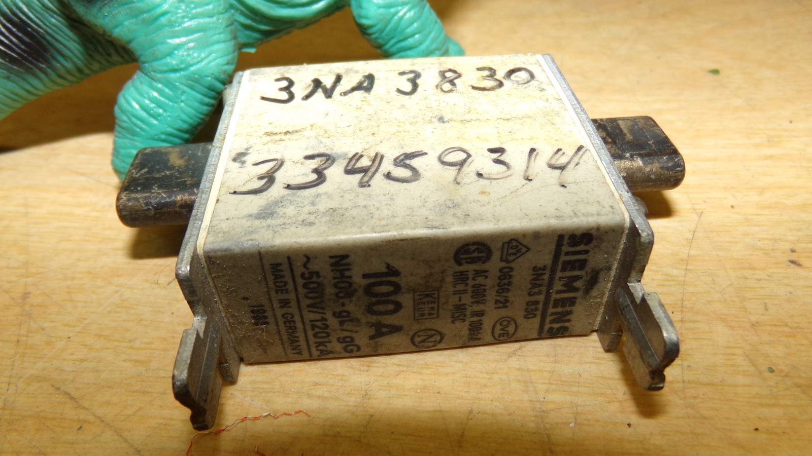 Siemens 3NA3 830 Fuse Link *Free Shipping* | eBay