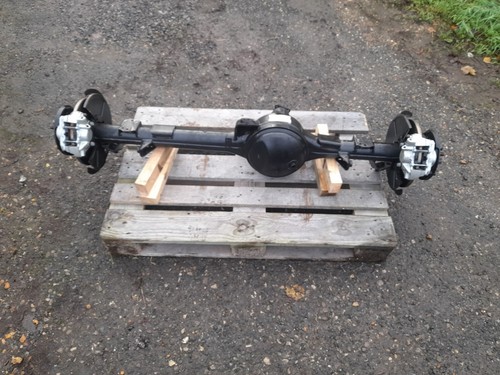 LANDROVER WOLF DEFENDER 90 HEAVY DUTY MILITARY REAR AXLE Complete ...