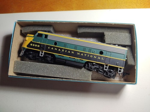 Athearn HO Scale 3025 F7A Canadian National #6500 Dummy Diesel ...