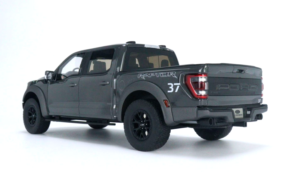1/18 Ford F-150 Raptor Pick Up 2022 Grey Resin by GT Spirit US051 US ...