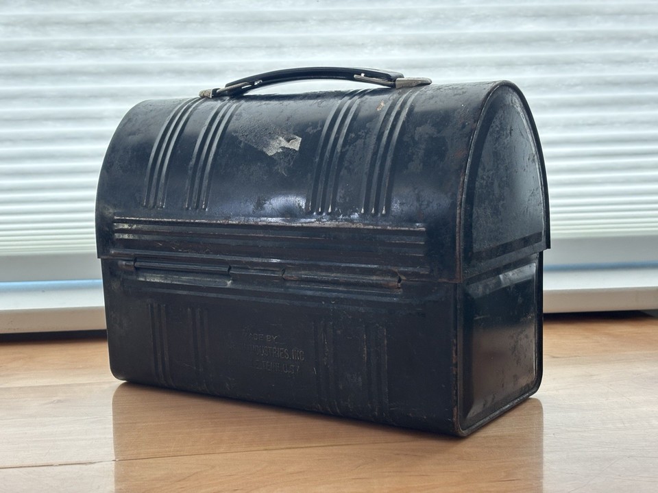 Stranger things Eddie Munson vintage Metal Black Lunch Box Nashville ...