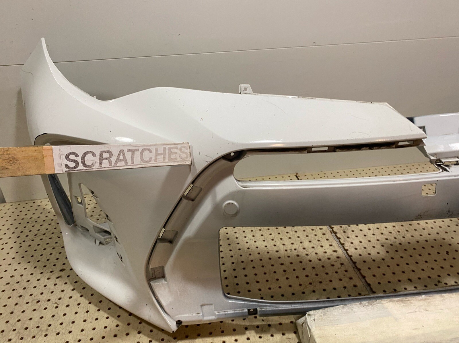 OEM 2017-2018 Toyota Corolla SEX SE Front Bumper Cover READ THE ...