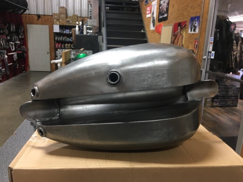 Mid-Tunnel Frisco Wassell Peanut Gas Tank - Harley Chopper Bobber ...