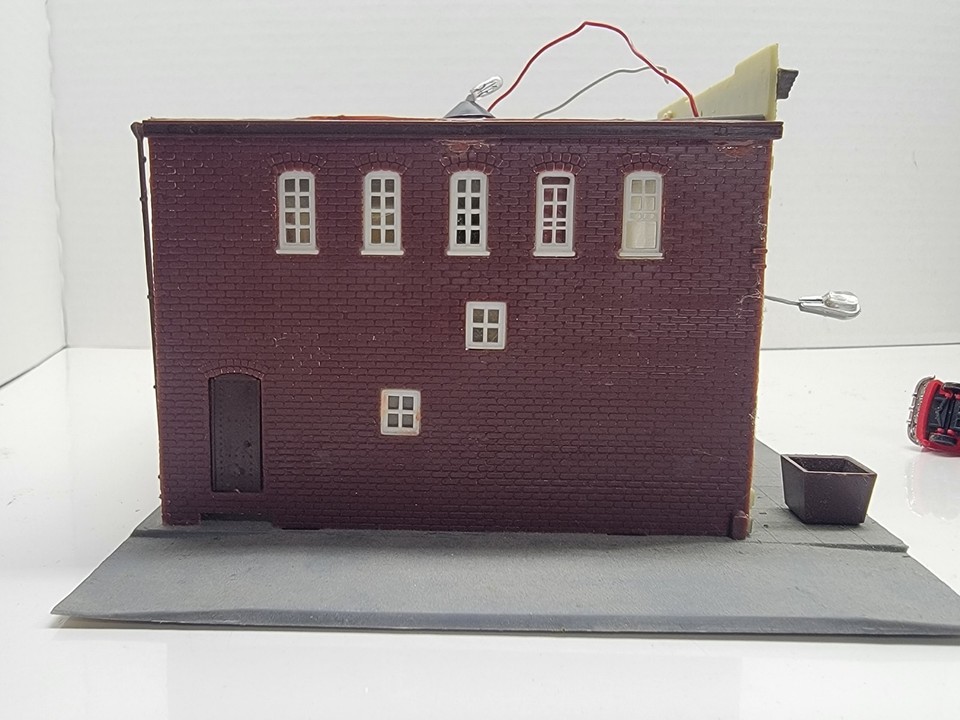 **Parts Or Repair** HO Scale Fire House Boley Fire Engine Truck Fire ...