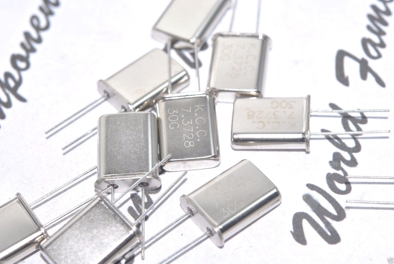 50pcs - KCC 7.3728MHZ Quartz Crystal Resonator / XTAL HC-49U | eBay