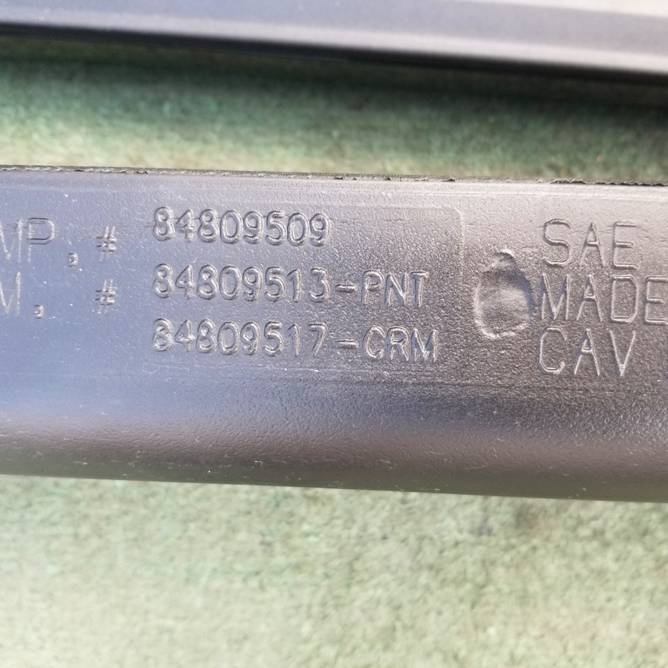 Factory OEM Cadillac Escalade GMC Running Boards Step Bars 84809513 ...