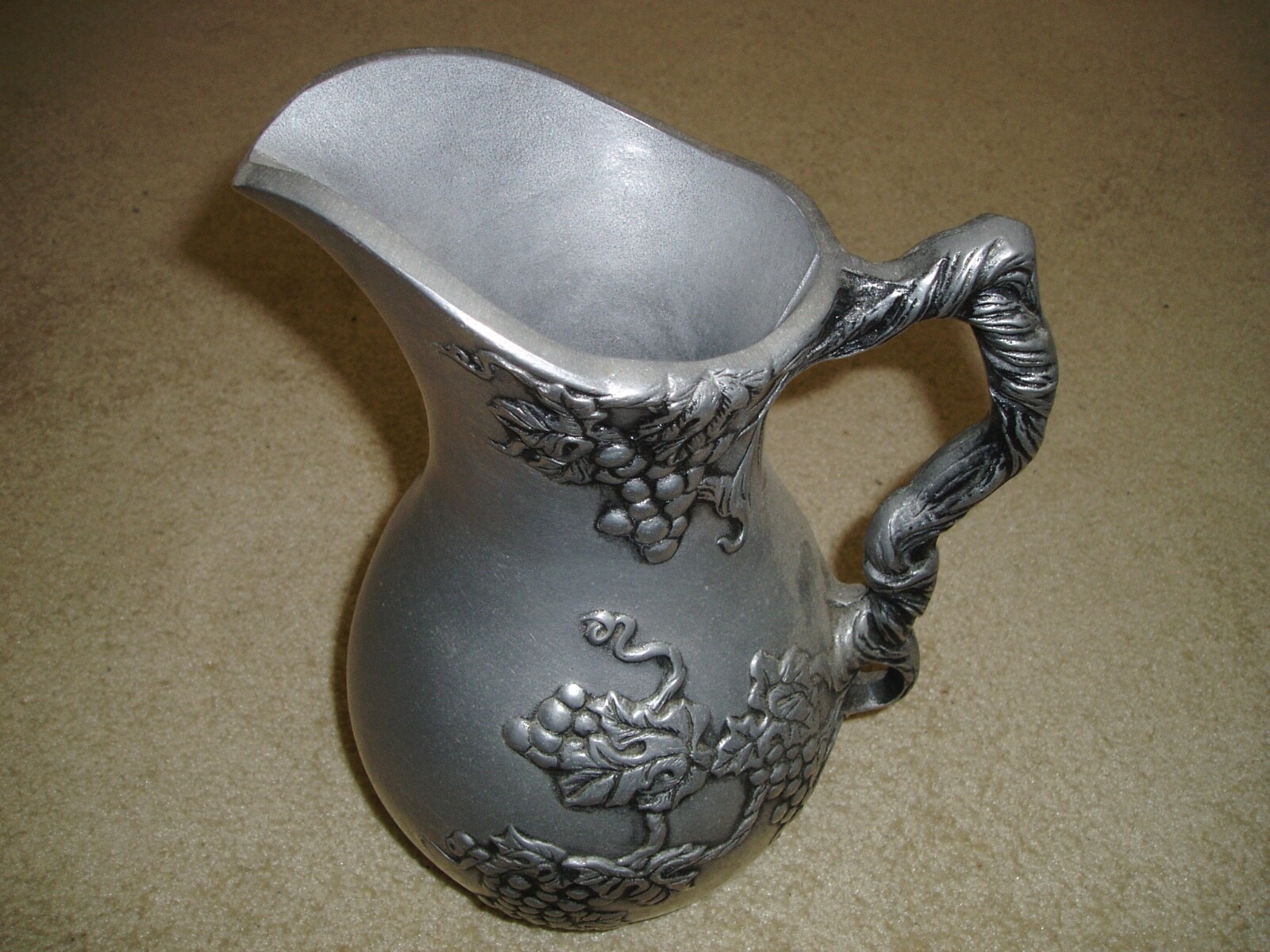 Carson Statesmetal Pitcher / Tray / 4 wine goblets - grapes & vine ...