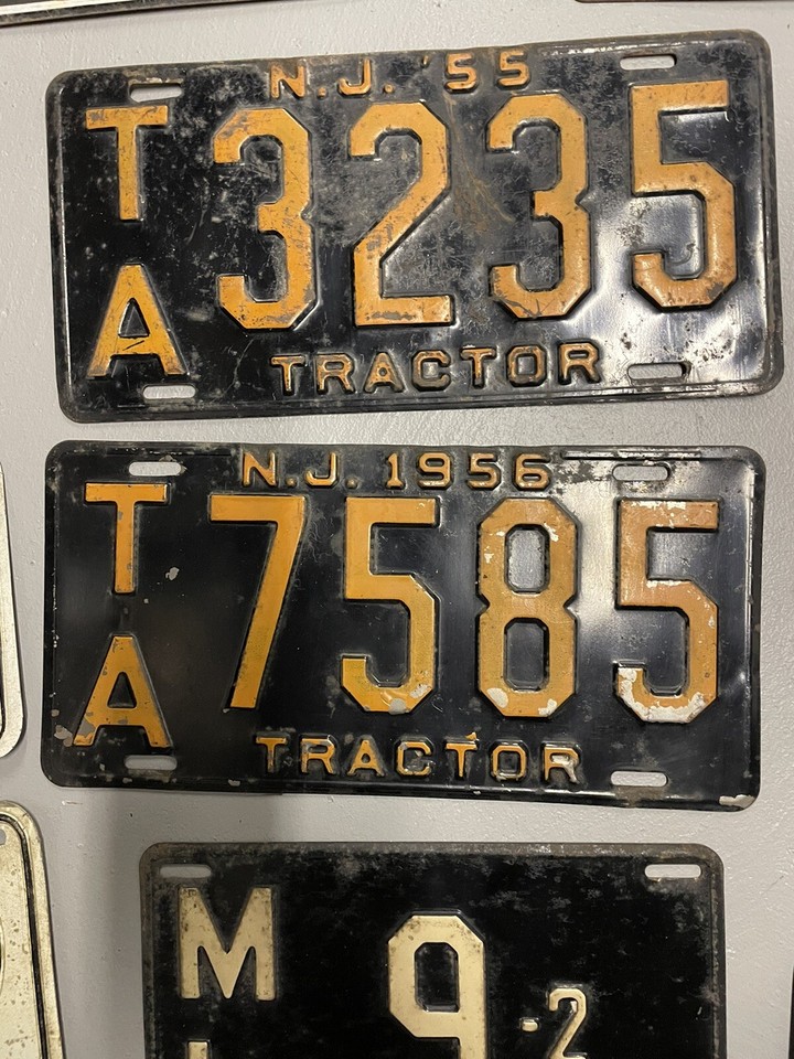28 ANTIQUE LICENSE PLATES NJ CT WA 1940s - 1970s Motorcycle Tractor Car ...