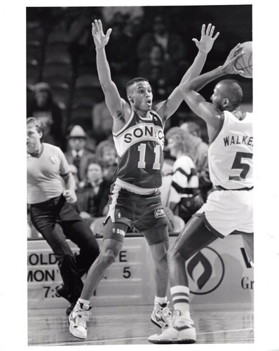 DANA BARROS Seattle Super Sonics Baketball NBA 8x10 Photo 1990 Mitchell ...