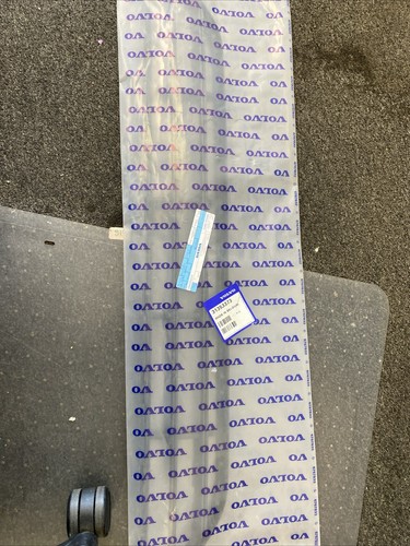 Genuine Volvo Lower Grille 32227520/31353373 | eBay