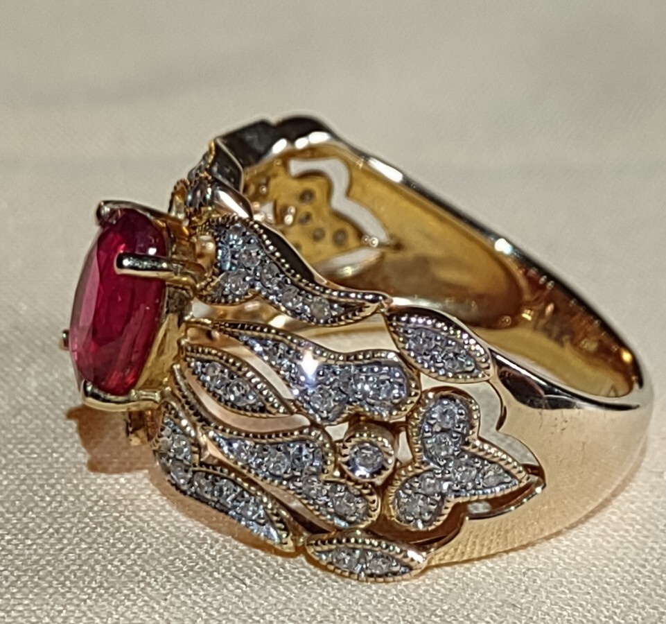 EFFY 14K GOLD RING, 1.5ct NATURAL RUBY with 1/3ct. White Diamonds (Size ...