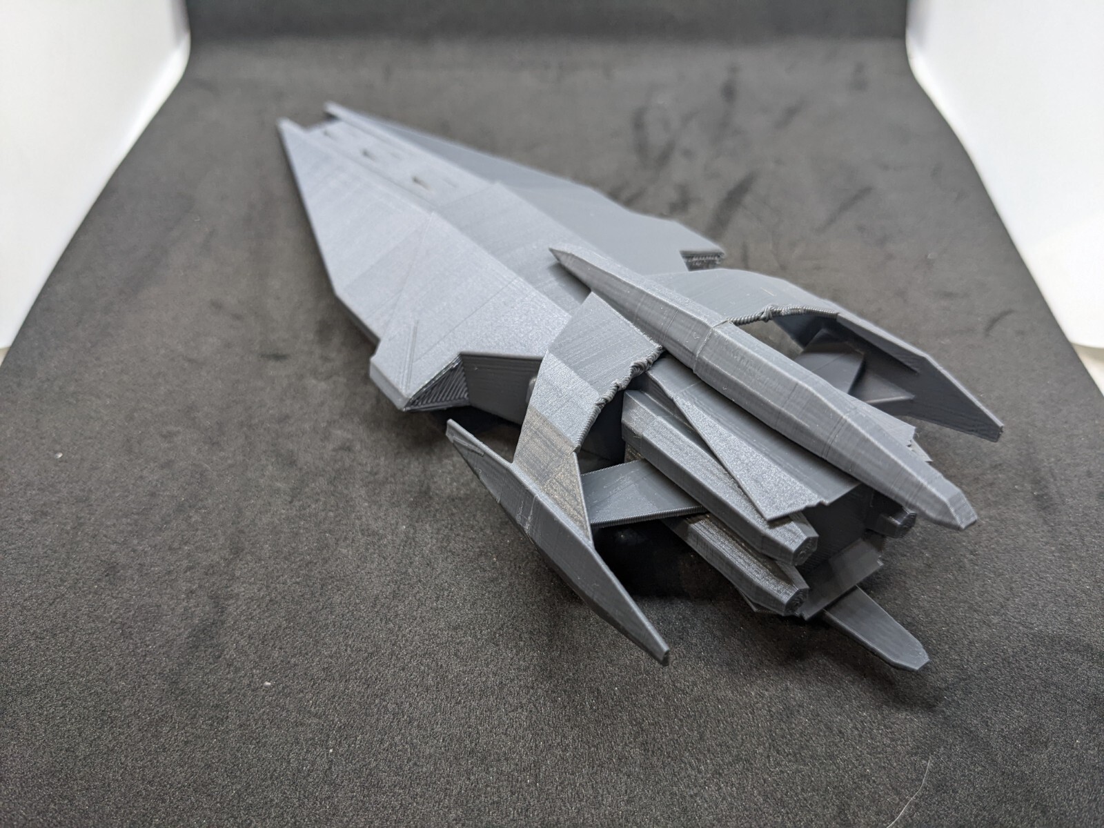 Narn Regime Drokh'Nar Carrier Babylon 5 B5 Spaceship Model Gift ...