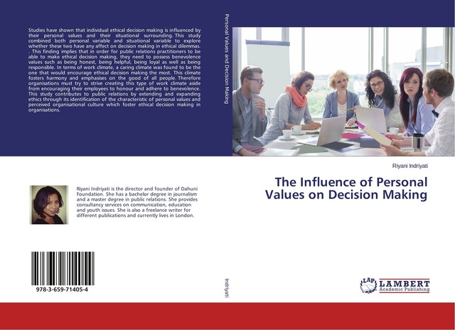 The Influence of Personal Values On Decision Making von Riyani Indriyati (2015, Taschenbuch ...