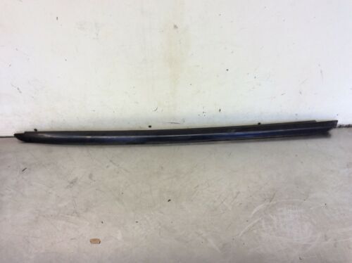 2001-2005 Honda Civic 4DR Right Front Windshield Side Molding Assembly ...