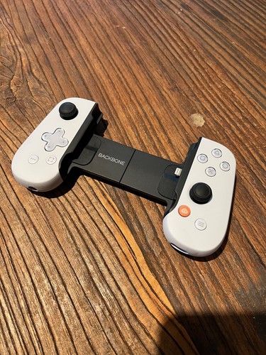 BACKBONE One Mobile Gaming Controller for iPhone (Lightning ...