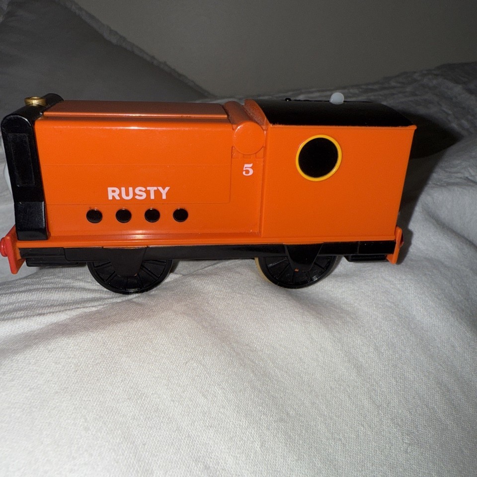 2005 TOMY Thomas & Friends Trackmaster Rusty Motorized Train Tank ...
