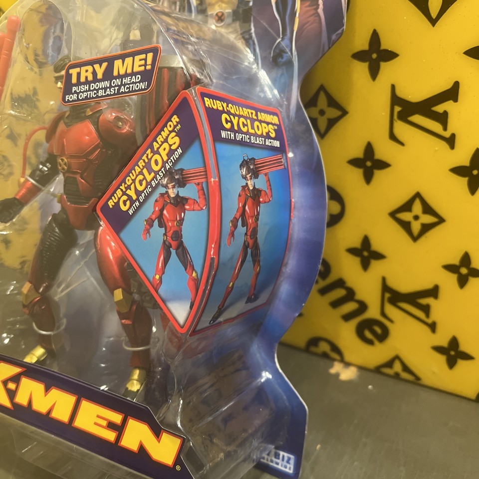 NEW 2005 Marvel X-Men 6 Inch Figure : Ruby-Quartz Armor CYCLOPS with ...