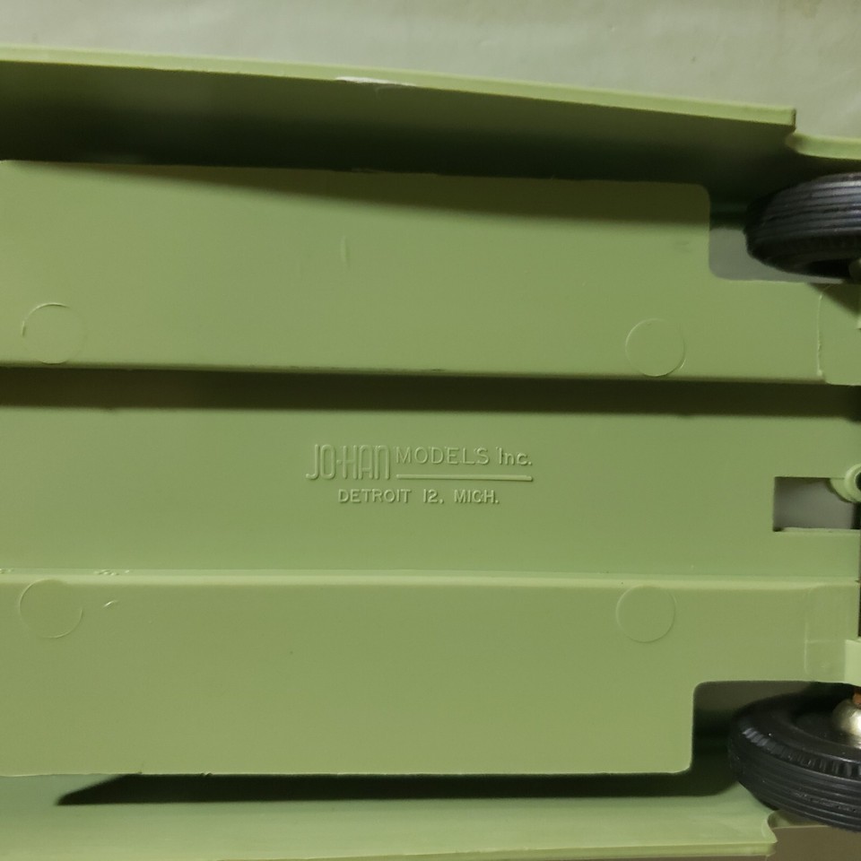 Dealer Promo Pontiac 1956 Star Chief 4 Door Sedan Car 1:25 Scale Johan ...