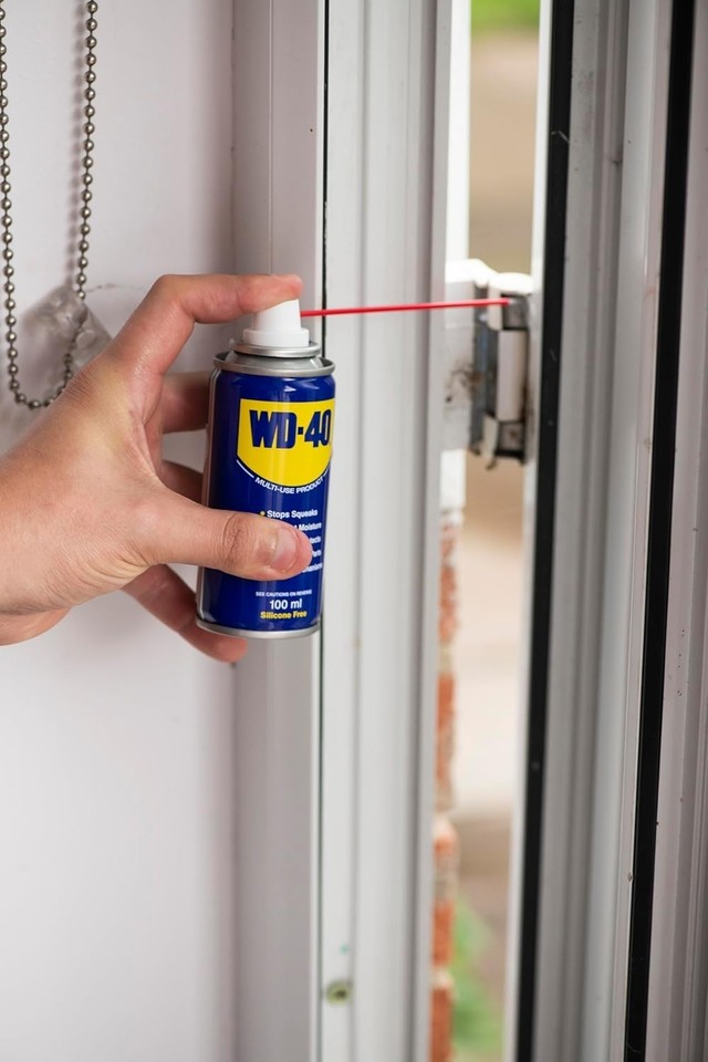 WD-40 Multi-Use Product Original Spray Can for Cleaning 100ml Toolbox ...