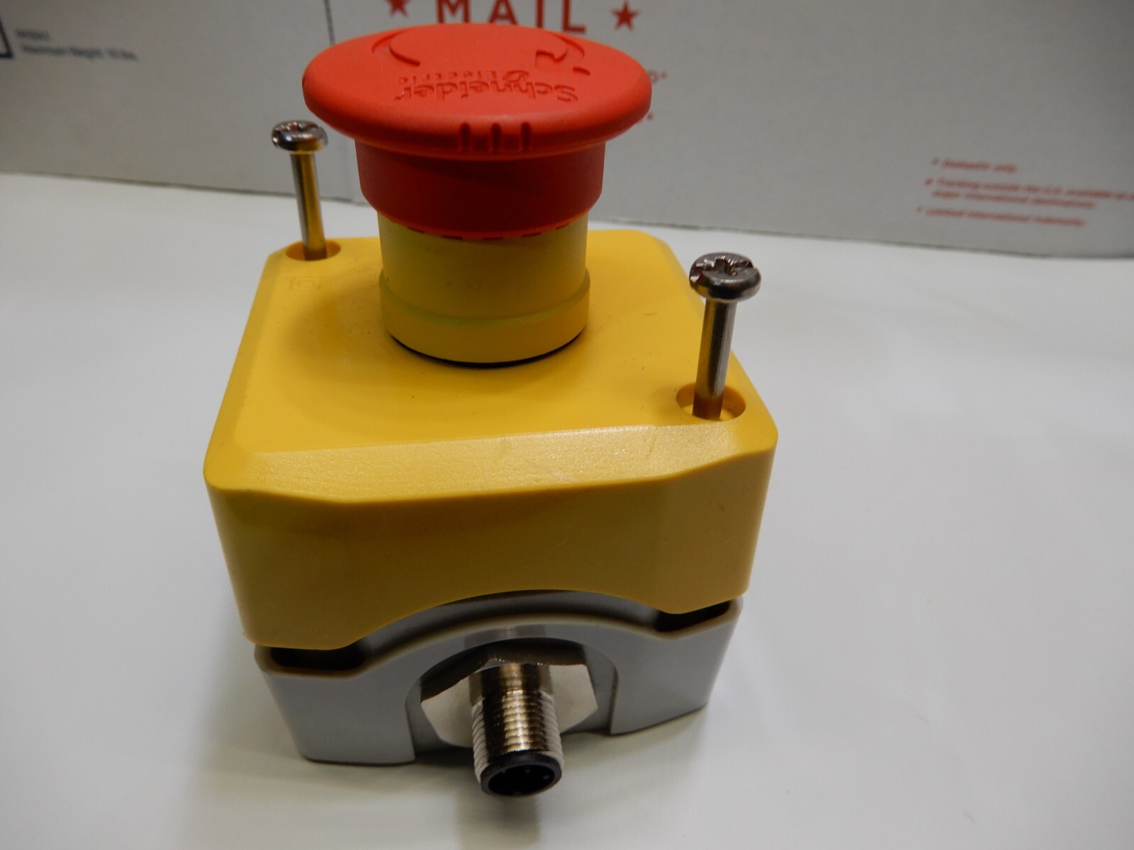 Harmony XAL KVESTAS29109057 Red Head Ø40 Emergency Stop Box - SCHNEIDER ...