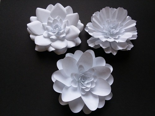 White Paper Flowers 3-D Handcrafted Wedding Party DIY Decor Craft ...