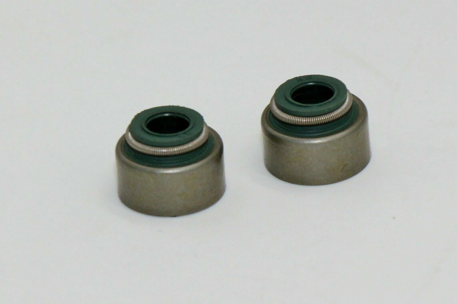 2 x Valve Stem seal Honda TRX420 TRX500 Pioneer VTR1000F RVT1000R 12208 ...
