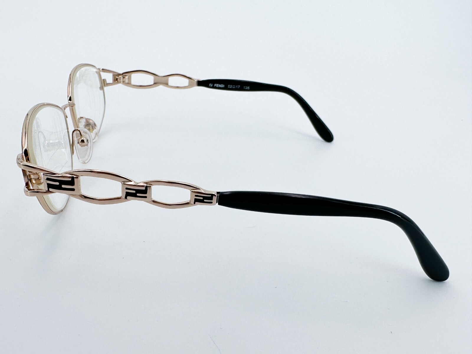 Fendi F580 Eyeglasses FRAMES Black 52[]17-135 Gold Italy Oval I140 | eBay