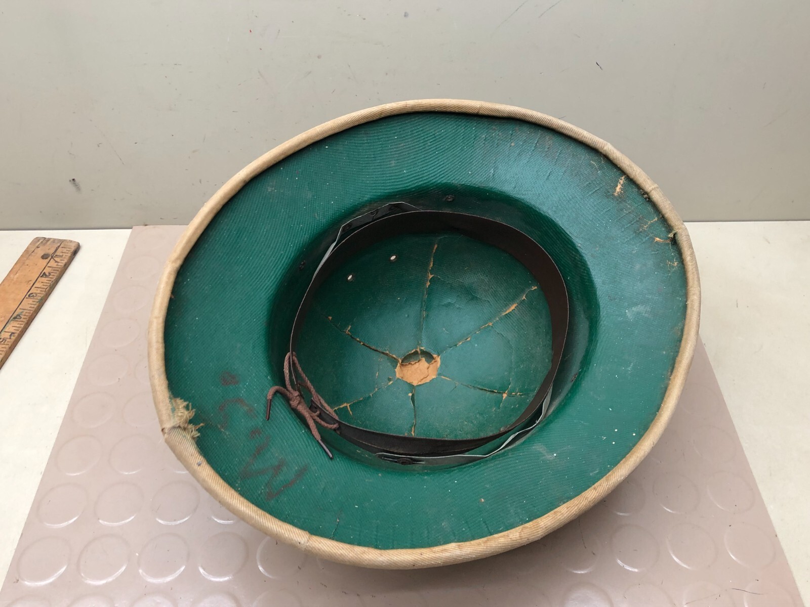 Vintage Pith Helmet Safari Hard Hat - Gem