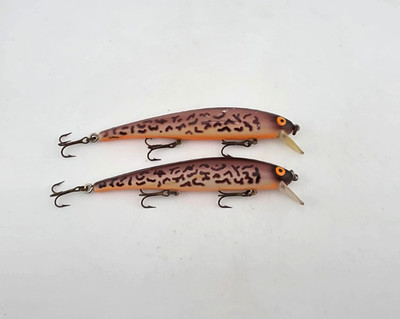 (2) Vintage Bomber Long A 15A Screwtail Jerkbait Fishing Lures Lot of 2 ...