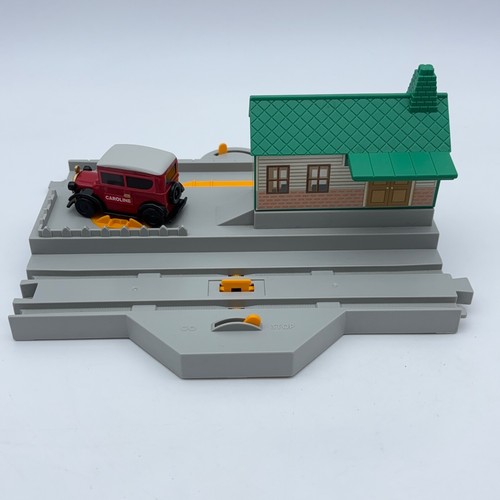 Thomas TOMY Trackmaster Caroline’s Station Destination Plarail Motor ...