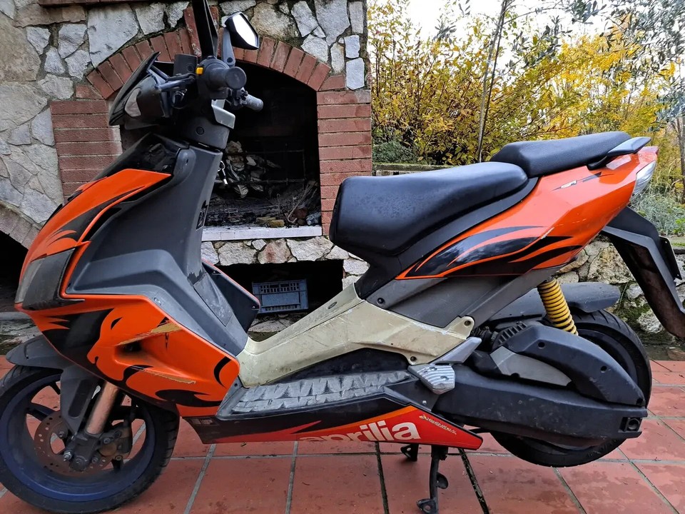 APRILIA SR 50 R FACTORY GALLEGGIANTE SERBATOIO BENZINA SONDA | eBay UK