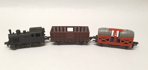 Rail Route Train Locomotive + 2 Wagons Scale 1/143 Made In France | eBay