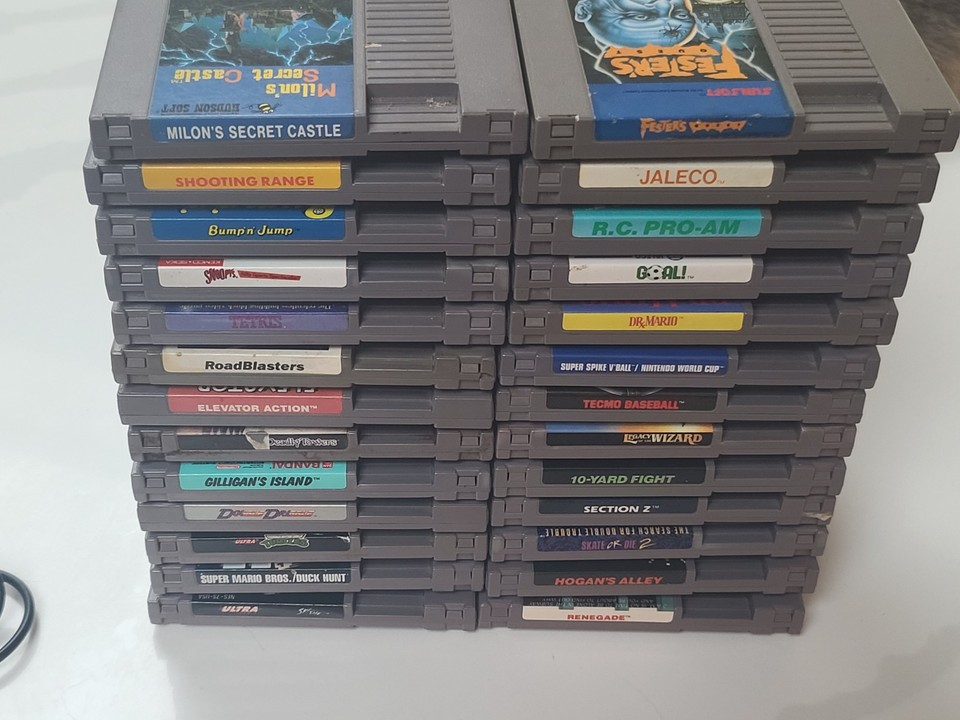 Nintendo NES - Lot of 26 Games w/ Yobo System + 2 Controllers - Tested ...