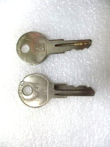 2-Keys PK741 Tool Box/Boats/Bendix/Cessna/Utility/Hudson/Indian ...