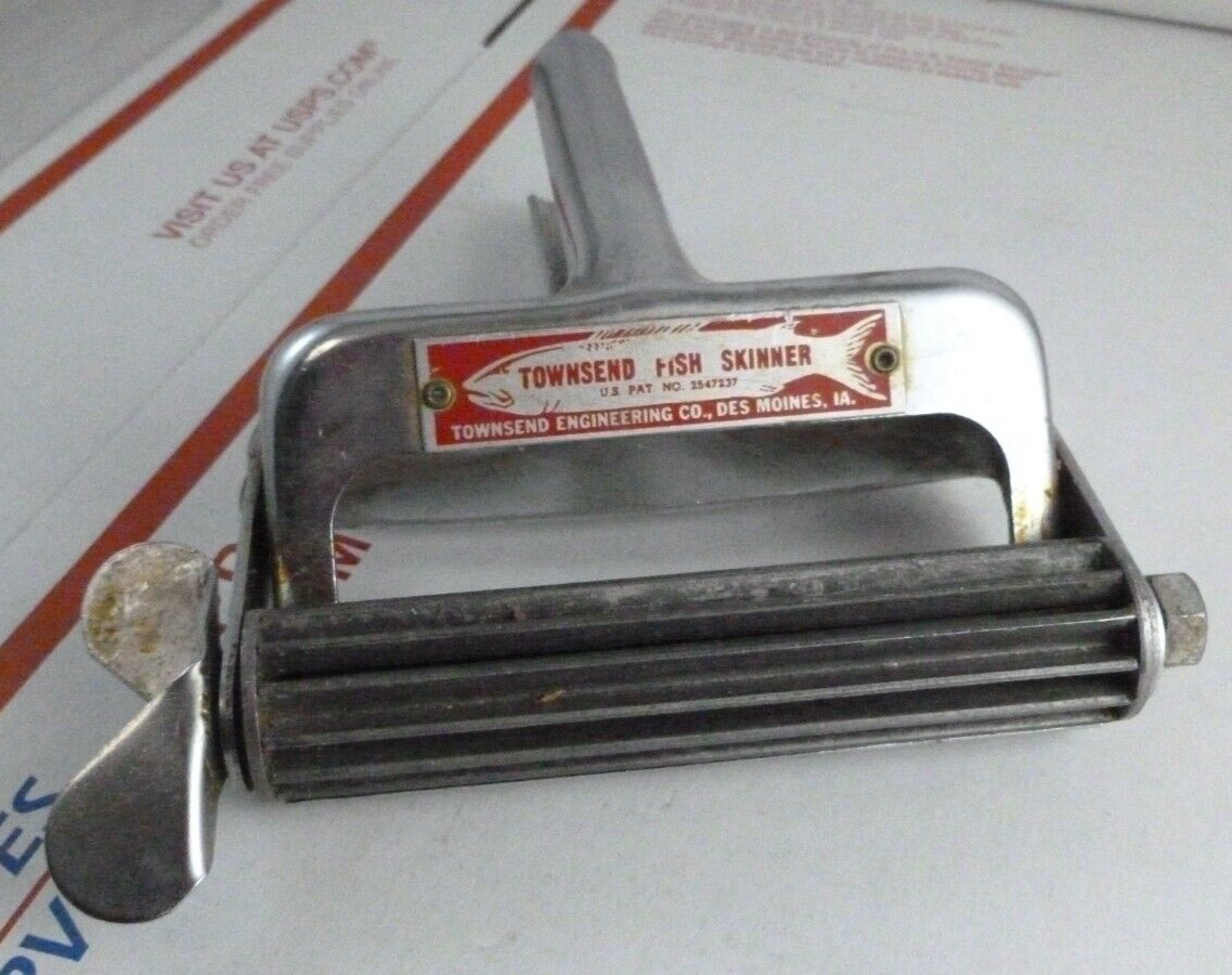 Vintage Townsend Fish Skinner Scaler Descaler Cleaner Skinning Tool | eBay