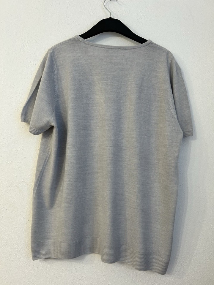 Light Grey Fine Knit Short Sleeved Jumper/top Size 22 | eBay UK