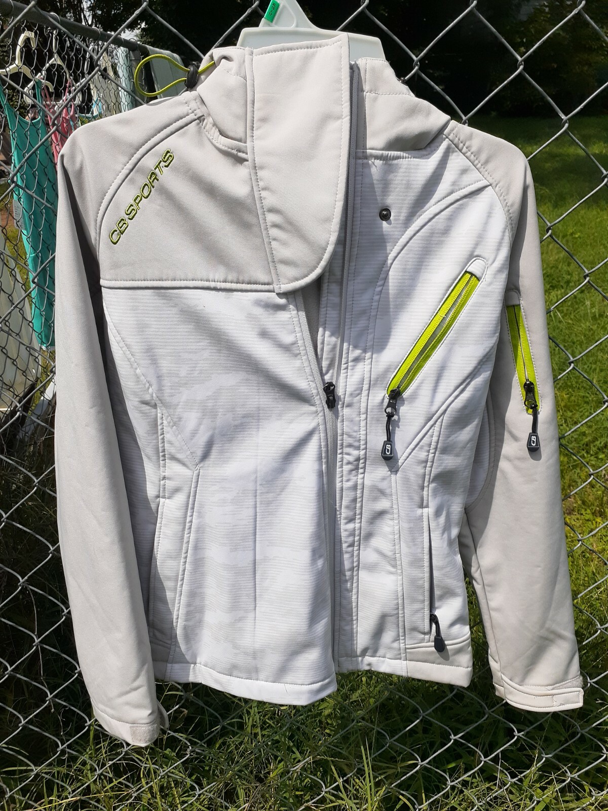 White Lightweight Ski Jacket; CB Sports - Gem