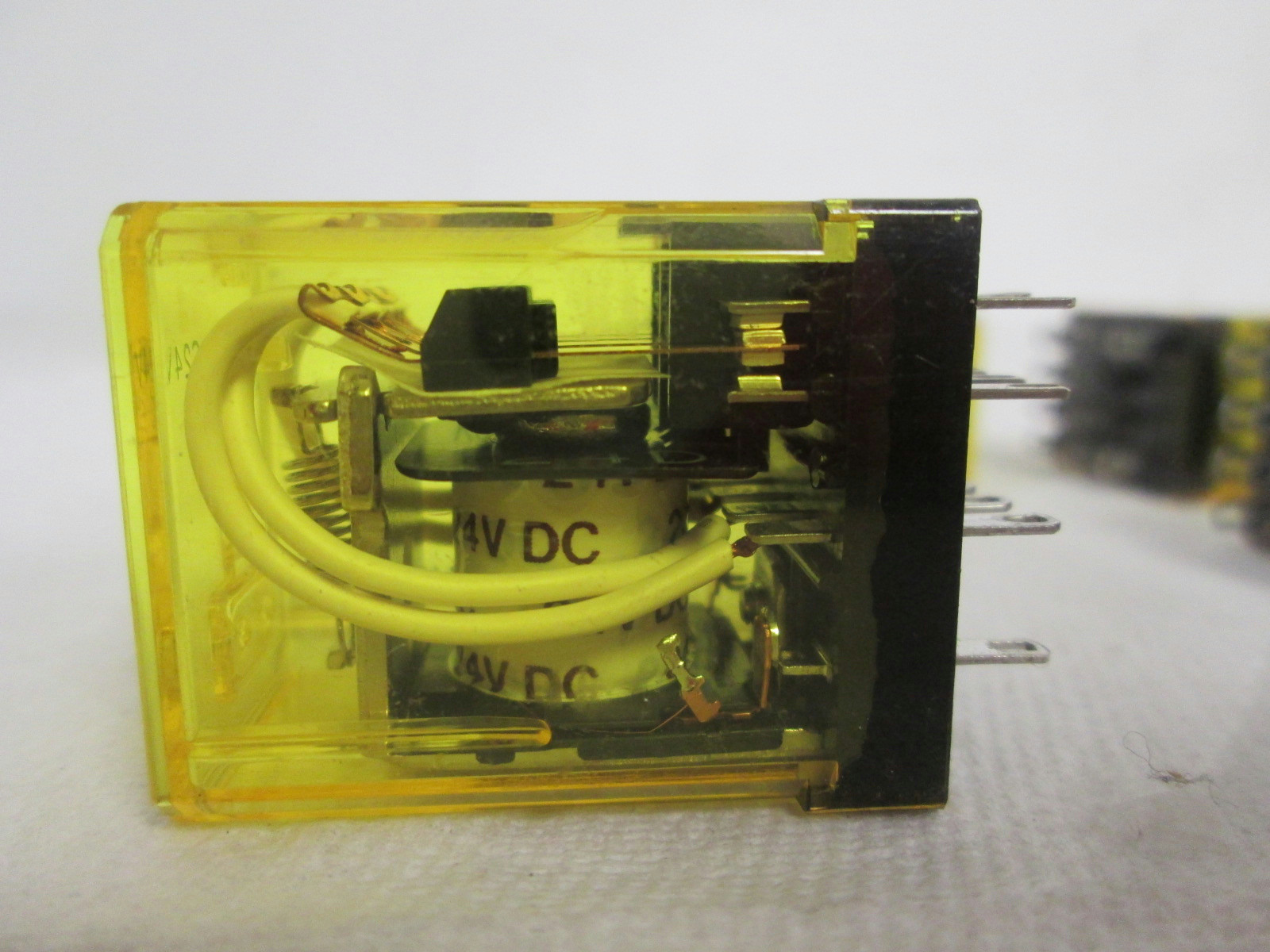 %284%29+Nais+HC4E-H-DC24V+Amber+HCE+Miniature+Relay+for+Wide ...