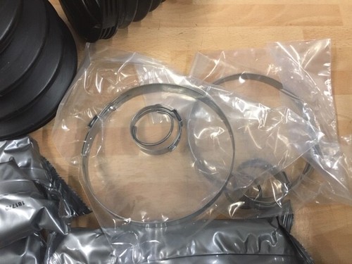 Land Rover Freelander 2 Front Drive Shaft CV Gaitor / Boot LR003160 ...