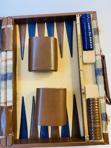 Aries Backgammon 1950s -60 Set & Case 30 Chips 5 Dice Complete Cloth ...
