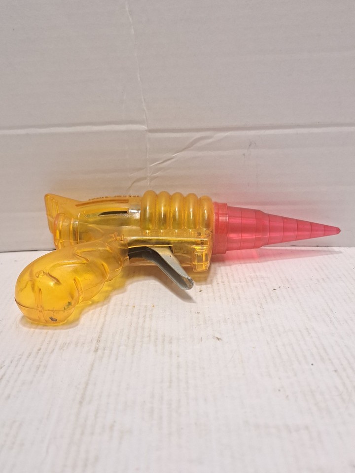 Vintage Mid-Century Yellow Razer Ray Gun Space Toy Friction Gun | eBay