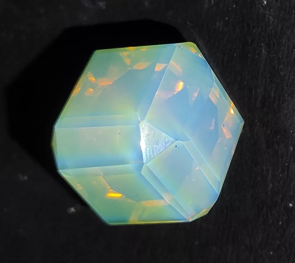 A+Natural 121.80 Ct Green Opal Cube Welo Australian Untreated Certified ...