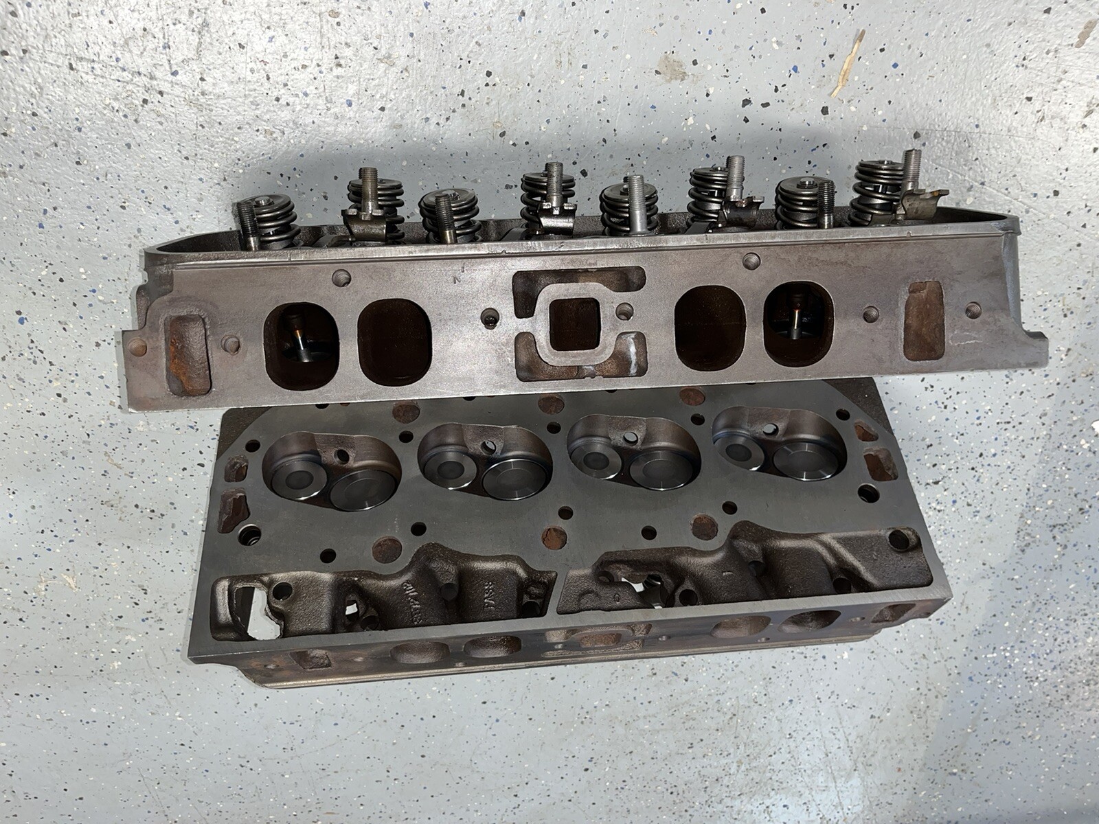 Chevrolet Big Block Heads 3872702 Pair 1966 for sale online | eBay