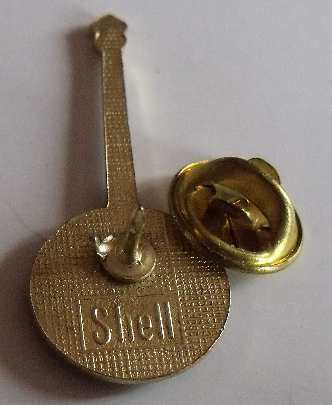 Pin's SHELL banjo, excellent état, pas d'écaille. | eBay