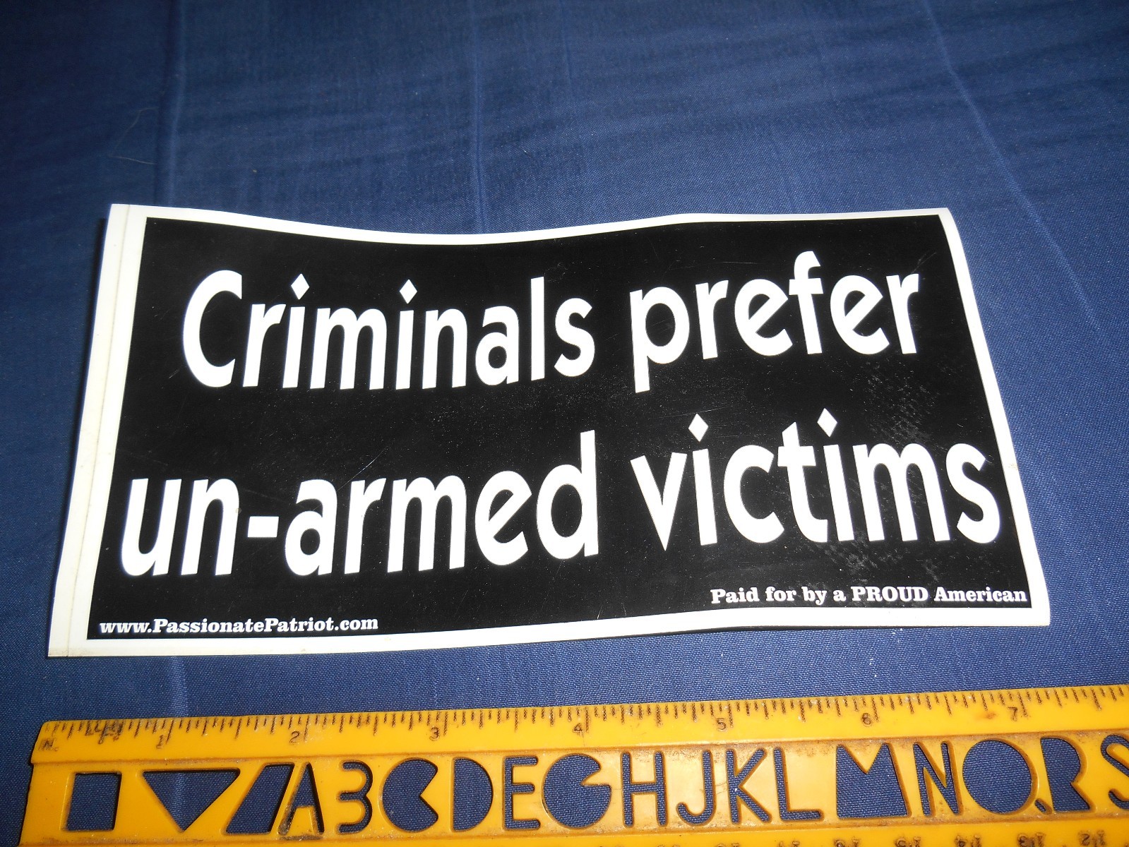 "CRIMINALS PREFER UN-ARMED VICTIMS" DECAL STICKER 7"X 3-3/4" PROUD ...